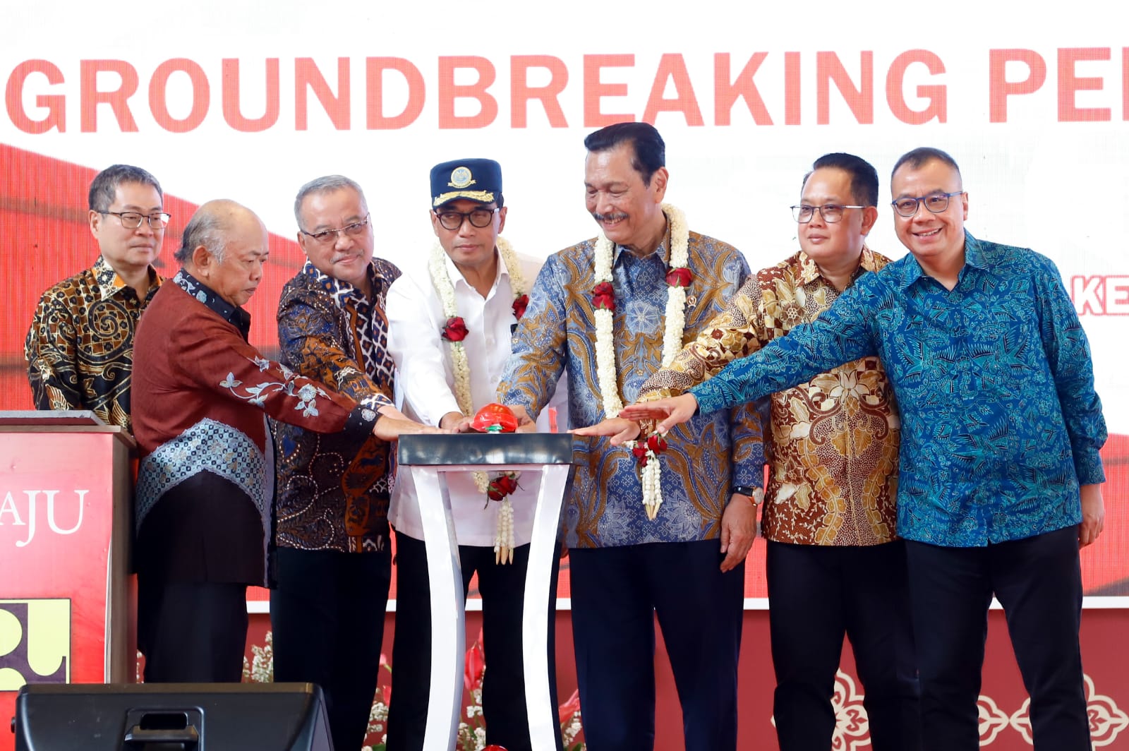 Bandara Dhoho Kediri Diresmikan Bersama Ground Breaking Akses Jalan Tol ...
