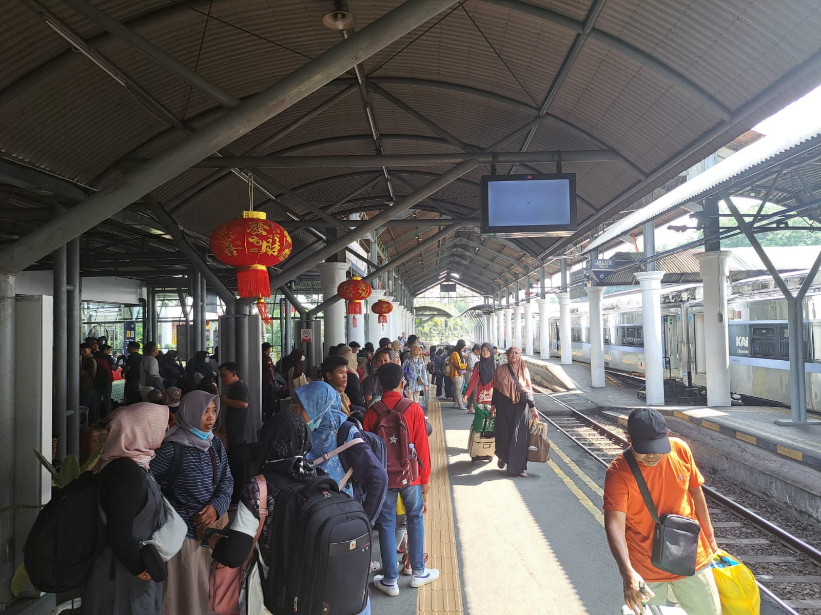 Jadwal Keberangkatan Kereta Api dari Daop 8 Surabaya Berubah, ikuti Gapeka 2025 - adakabar.com